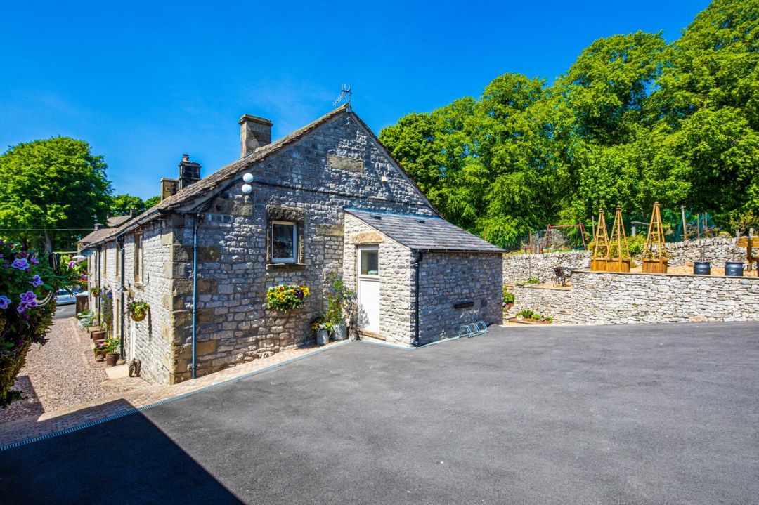 James Cottage, Luxury Retreat in The Peak District, Sleeps 4