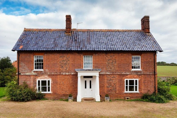 Edgar Farmhouse, 8 Bedroom Holiday Cottage in Norfolk, Sleeps 20