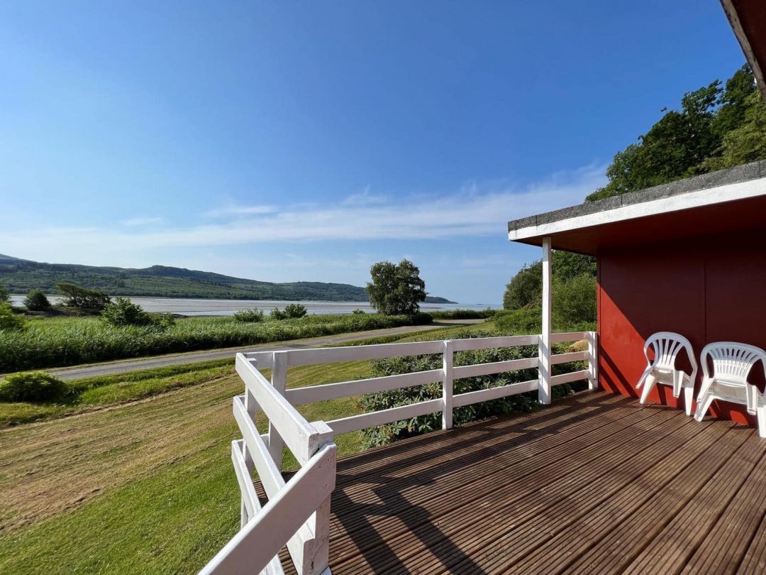 Lochead Chalet, Waterside Holiday Chalet in Argyll and Bute, Sleeps 4