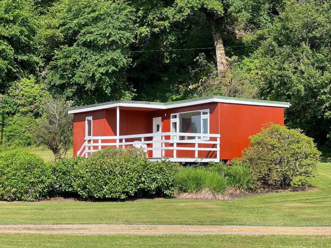 Lochead Chalet, Waterside Holiday Chalet in Argyll and Bute, Sleeps 4