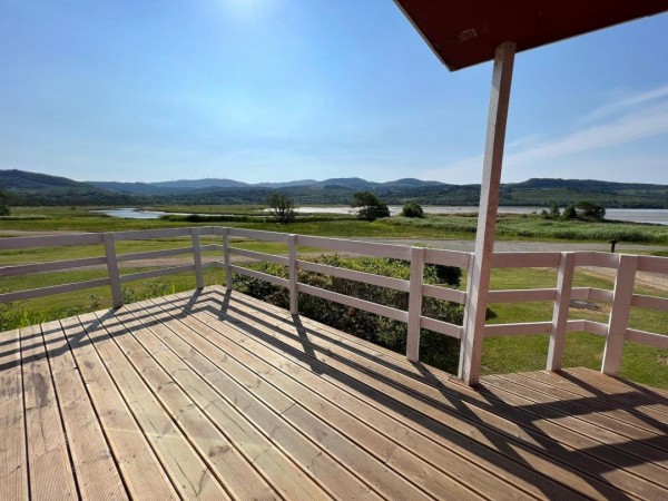 Lochead Chalet, Waterside Holiday Chalet in Argyll and Bute, Sleeps 4