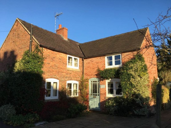 Hawthorn Cottage, Dog Friendly Rental in The Peak District, Sleeps 6